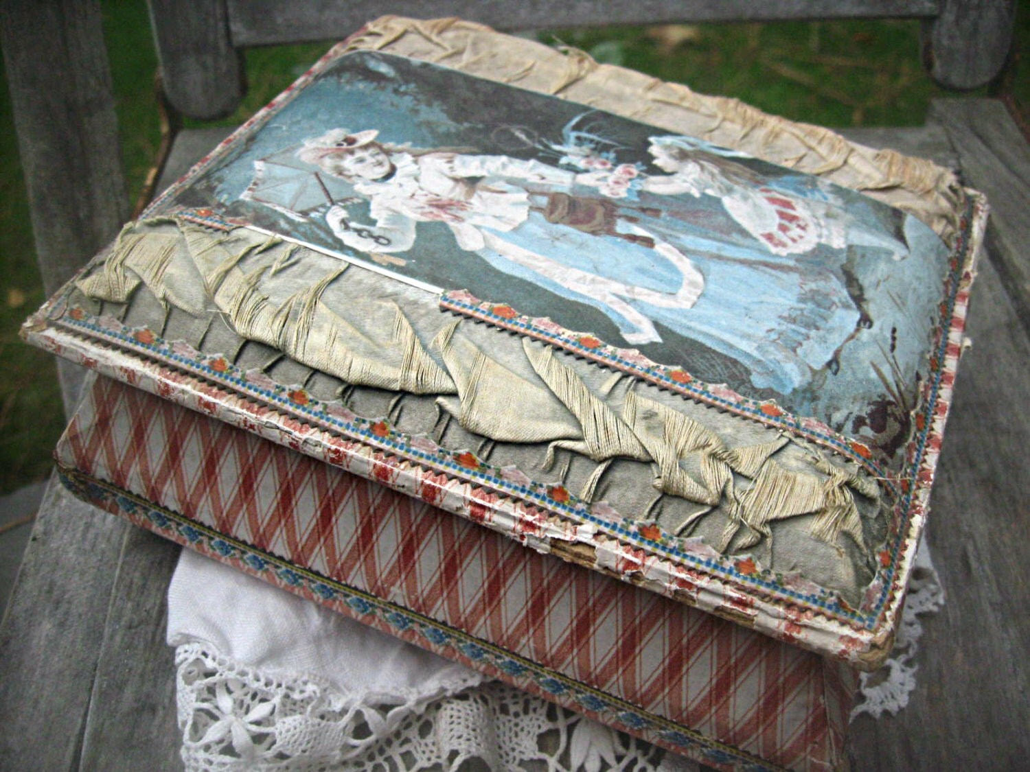 Antique decorative box, victorian era, german scrap trim romantic ...