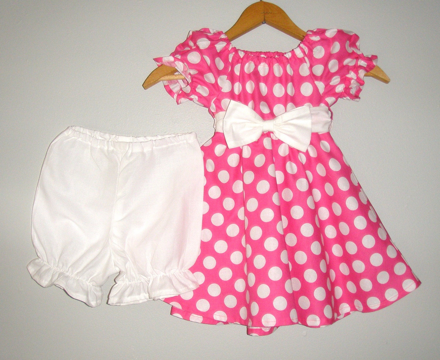 Minnie Mouse Pink Polka Dot Dress With WHITE By Minnieschild Minnie Mouse Pink Polka Dot Dress With WHITE By Minnieschild