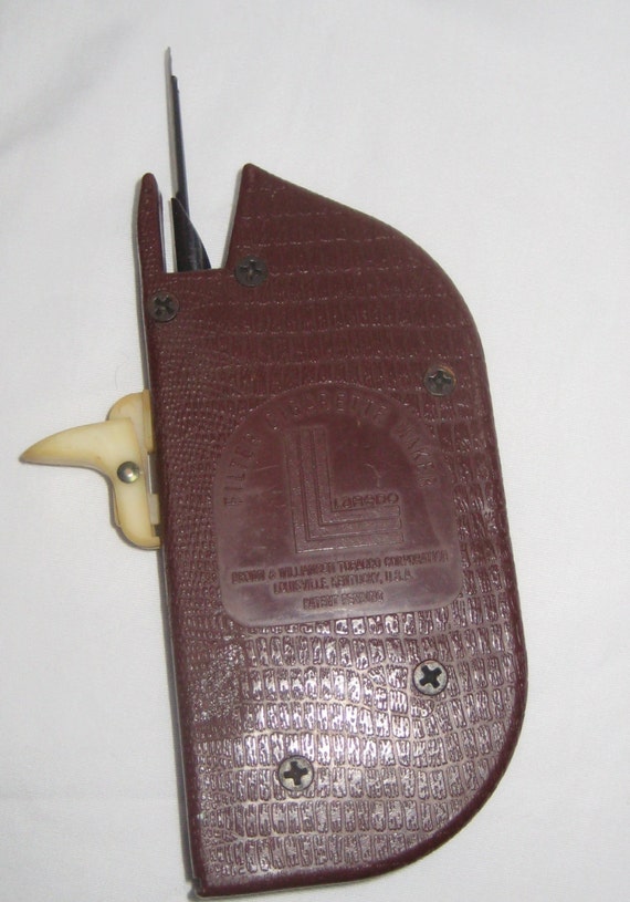 Cigarette maker roller Laredo cigarette rolling