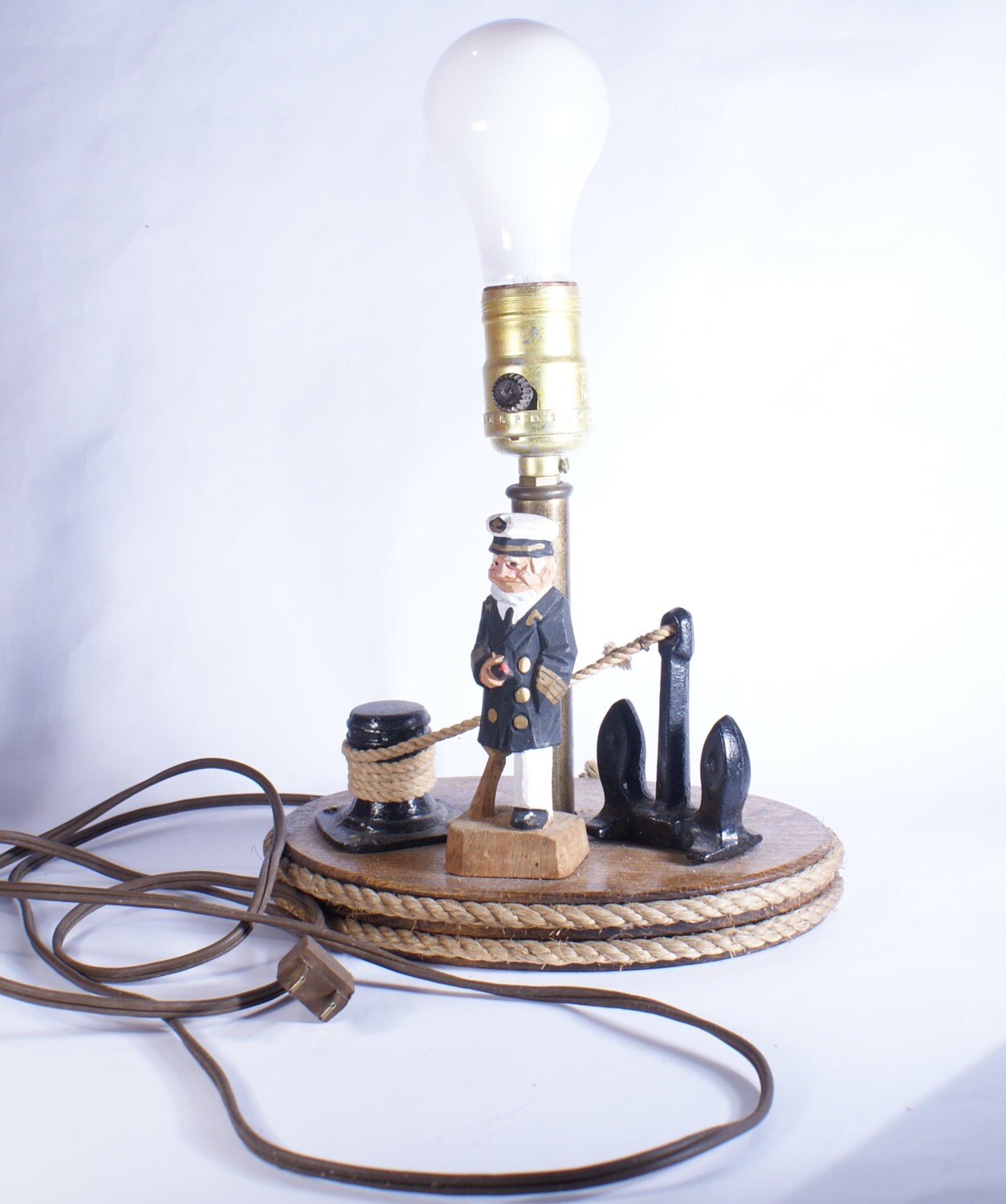 Captain Lamp Sea Vintage Wood Nautical Table Fisherman Man Sailor Light ...