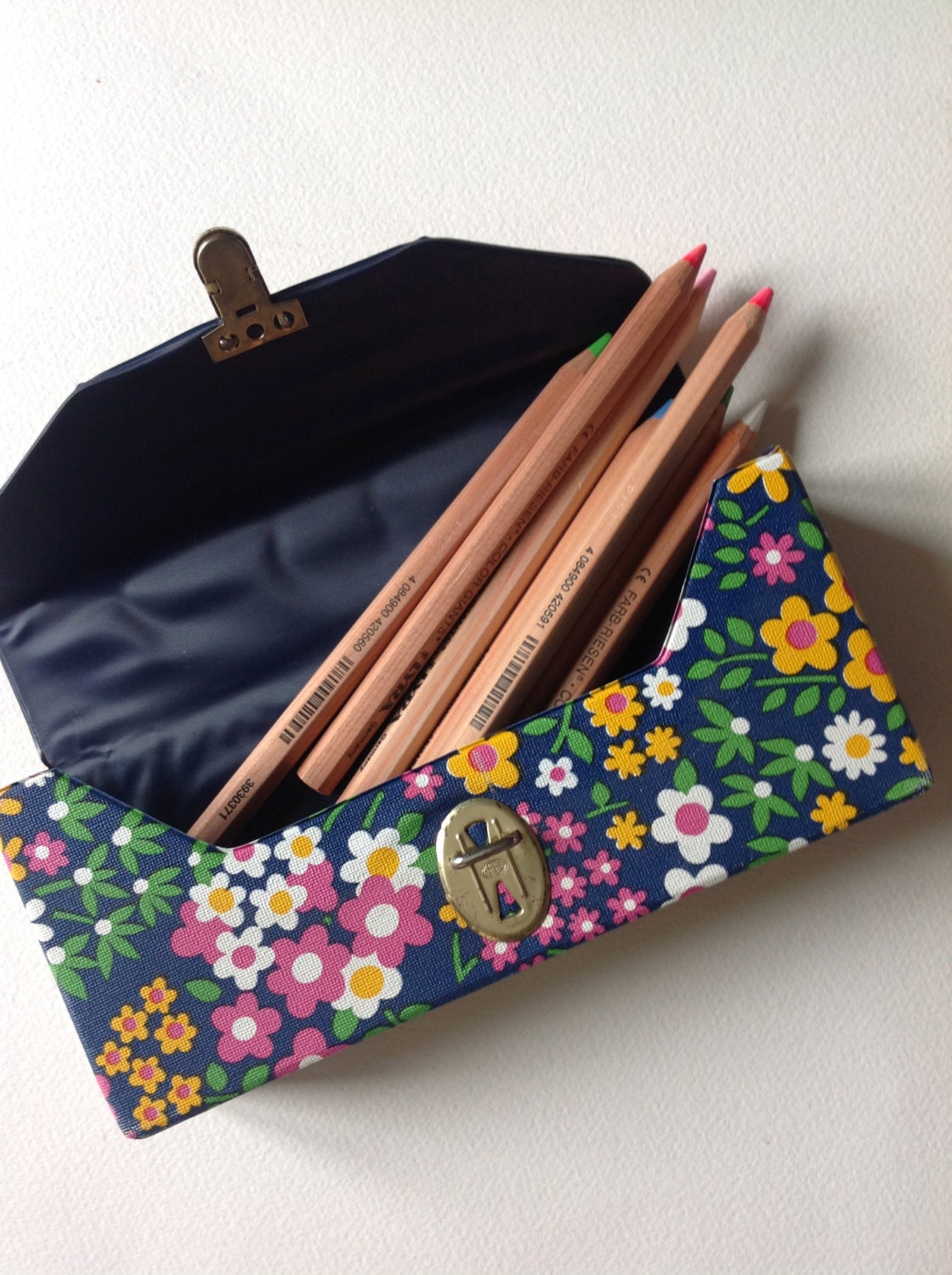 Vintage box flowers 70’s pencil case retro school – Haute Juice