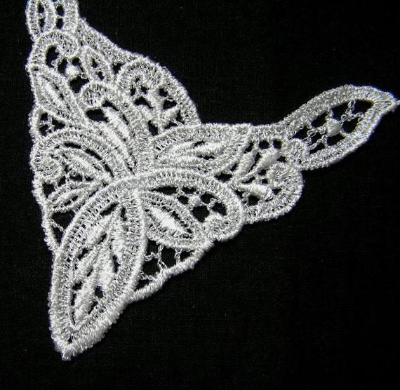 Beautiful Machine Embroidered Lace Collar Applique in White