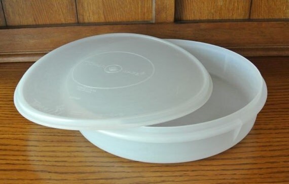 Vintage Tupperware Pie Carrier Keeper by CaddiesandMore on Etsy