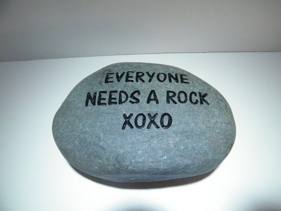 Custom Stone Paperweights/ Engraved Paperweight Stones