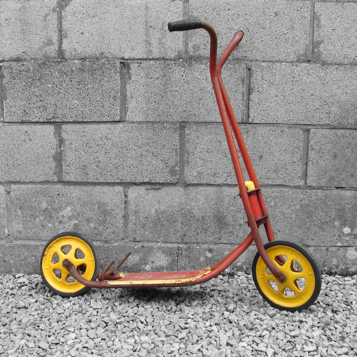 1960s Vintage Mobo Scooter Vibrant Red Yellow Great