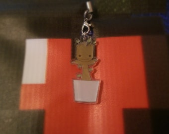 Baby groot keychain | Etsy