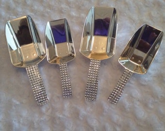 Items similar to Candy Scoop, 4 oz, wrapped in jute twine and lace ...