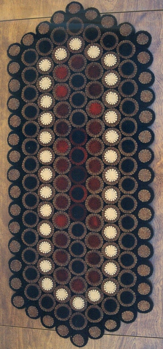 Primitive Wool Penny Rug e-Pattern Traditional Pennies Long
