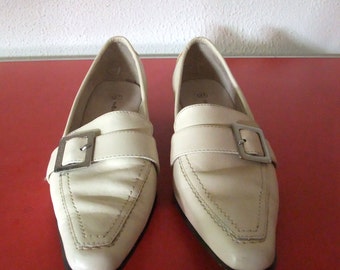 Popular items for winklepickers on Etsy