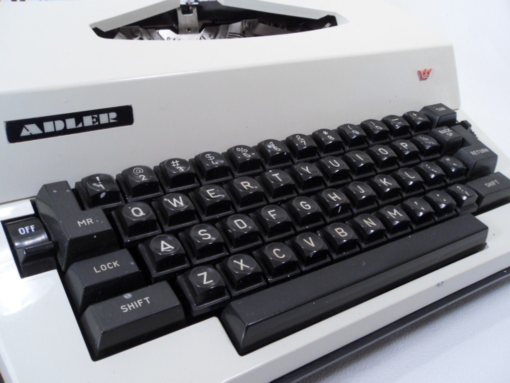 Adler Electric Meteor 12 Portable Typewriter Vintage 80s – oldschooltypers
