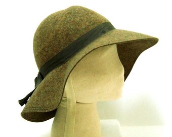 Popular items for gray wool hat on Etsy