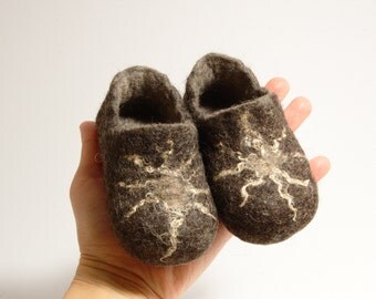 Children shoes felted wool clogs dark brown toddler eco
