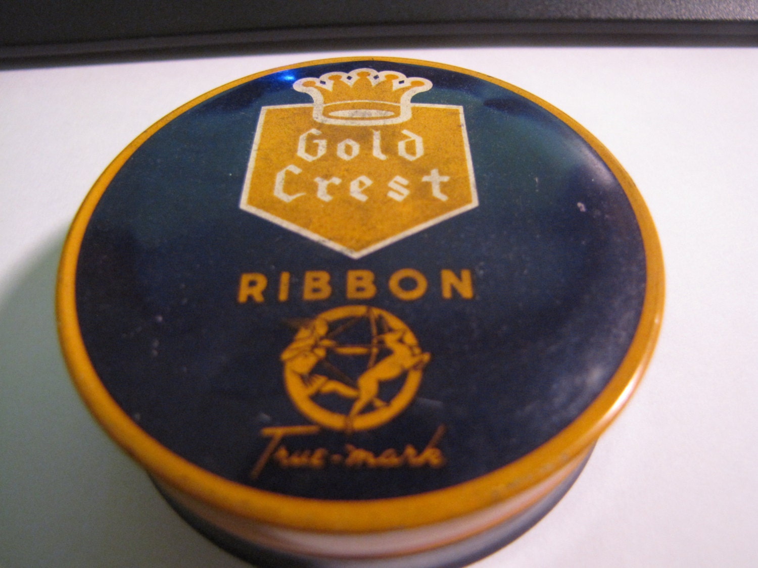 Gold Crest Ribbon, True-Mark Typewriter Ribbon Tin – oldschooltypers