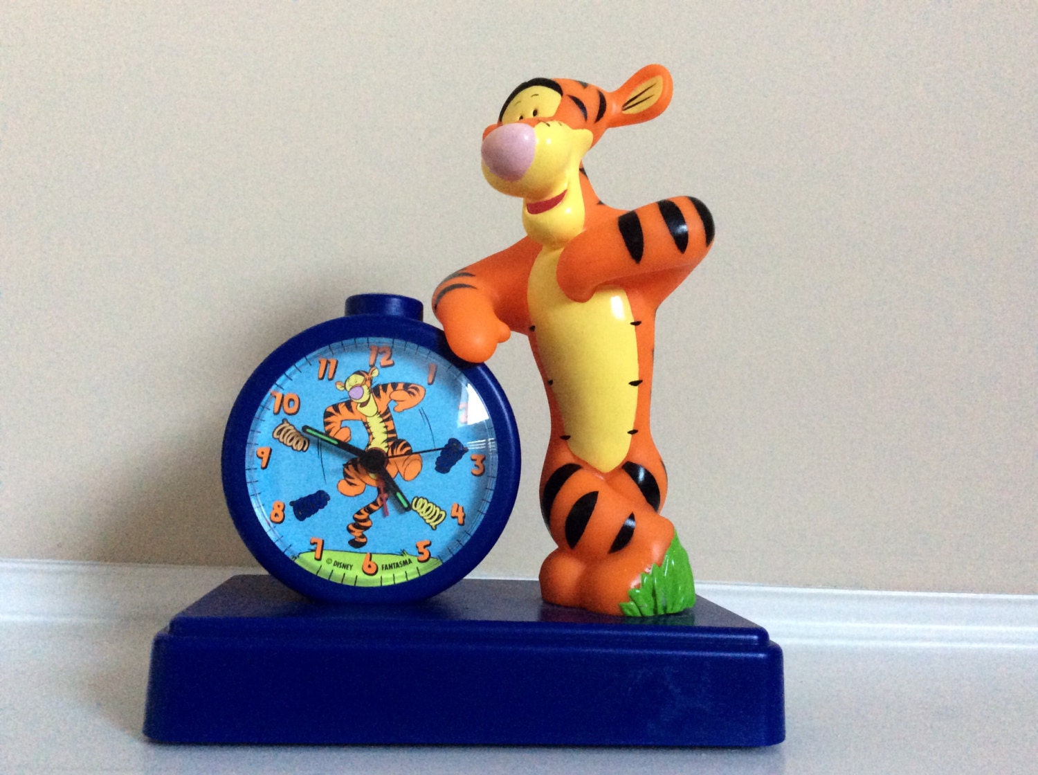 Winnie The Pooh's Friend Tigger Talking Alarm Clock by FRONIES