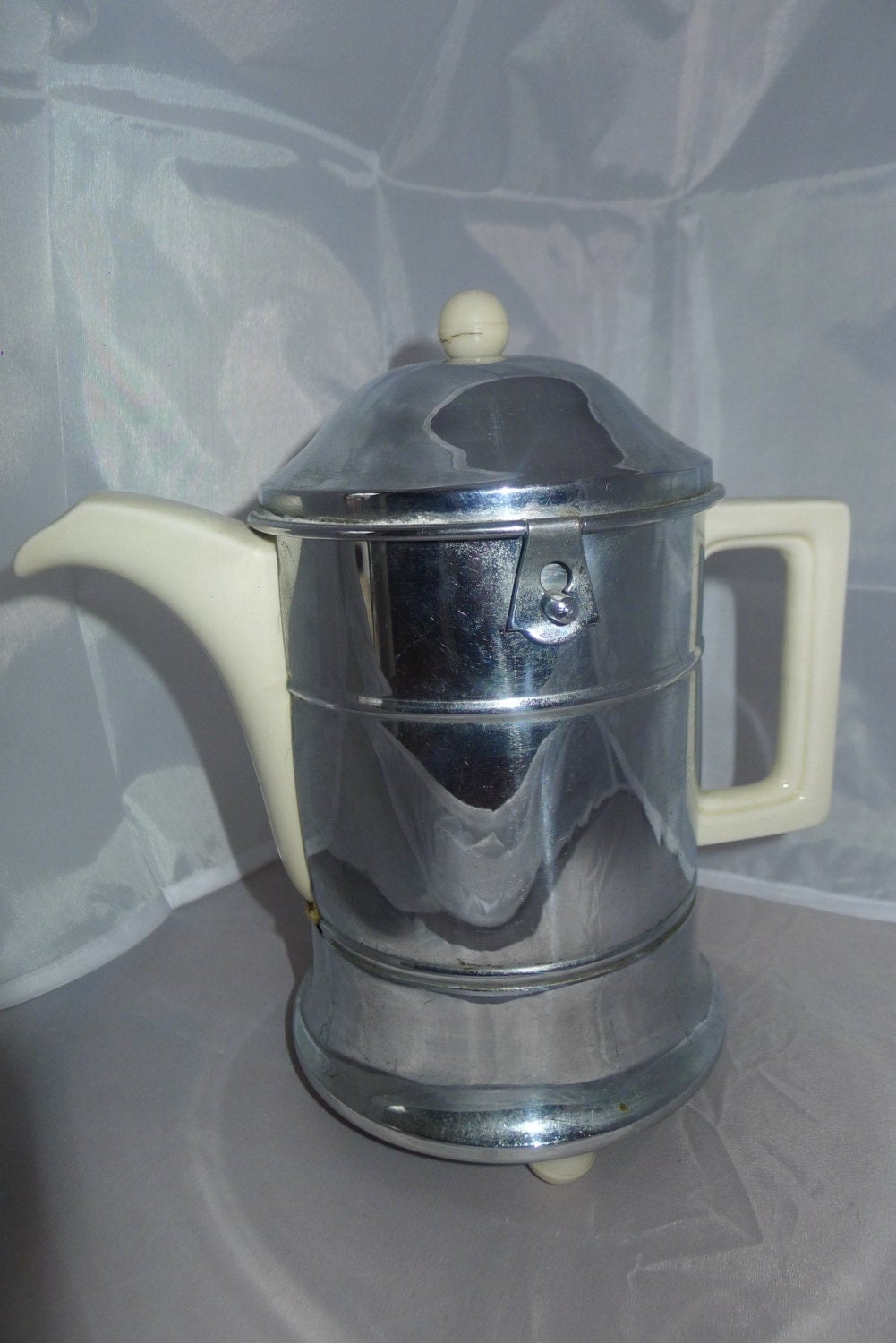 At Deco Ever Hot Teapot – Haute Juice