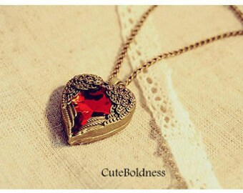 Retro Love Peach Heart Angel Wings Carbuncle Chain Necklace