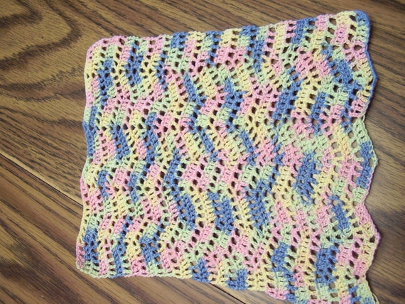 Mini Zig Zag Crochet Afghan Blanket
