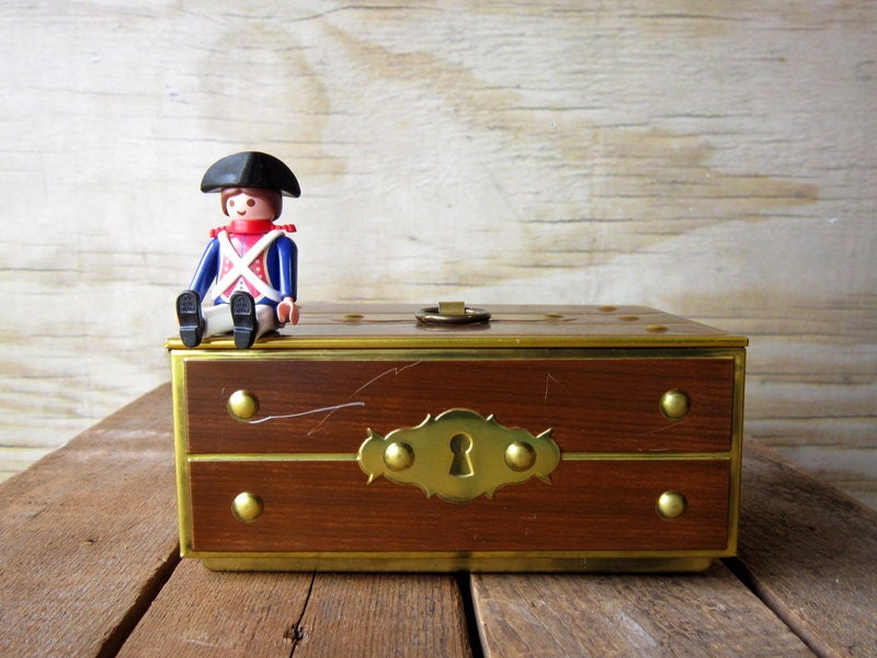Vintage Tin Treasure Chest Made In West Germany – Haute Juice