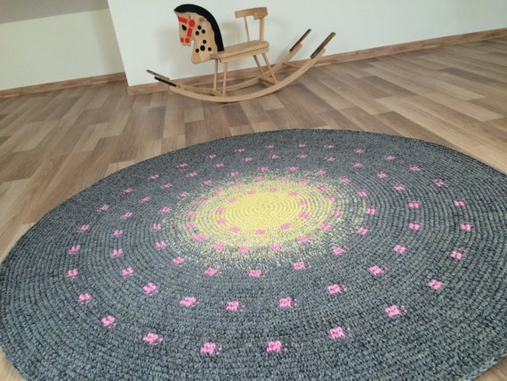 Beautiful hand crochet rug yellow turning into grey with