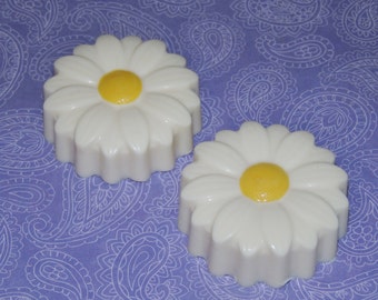 Popular items for daisy chocolates on Etsy