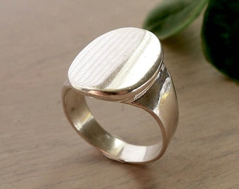 Large signet ring | Etsy