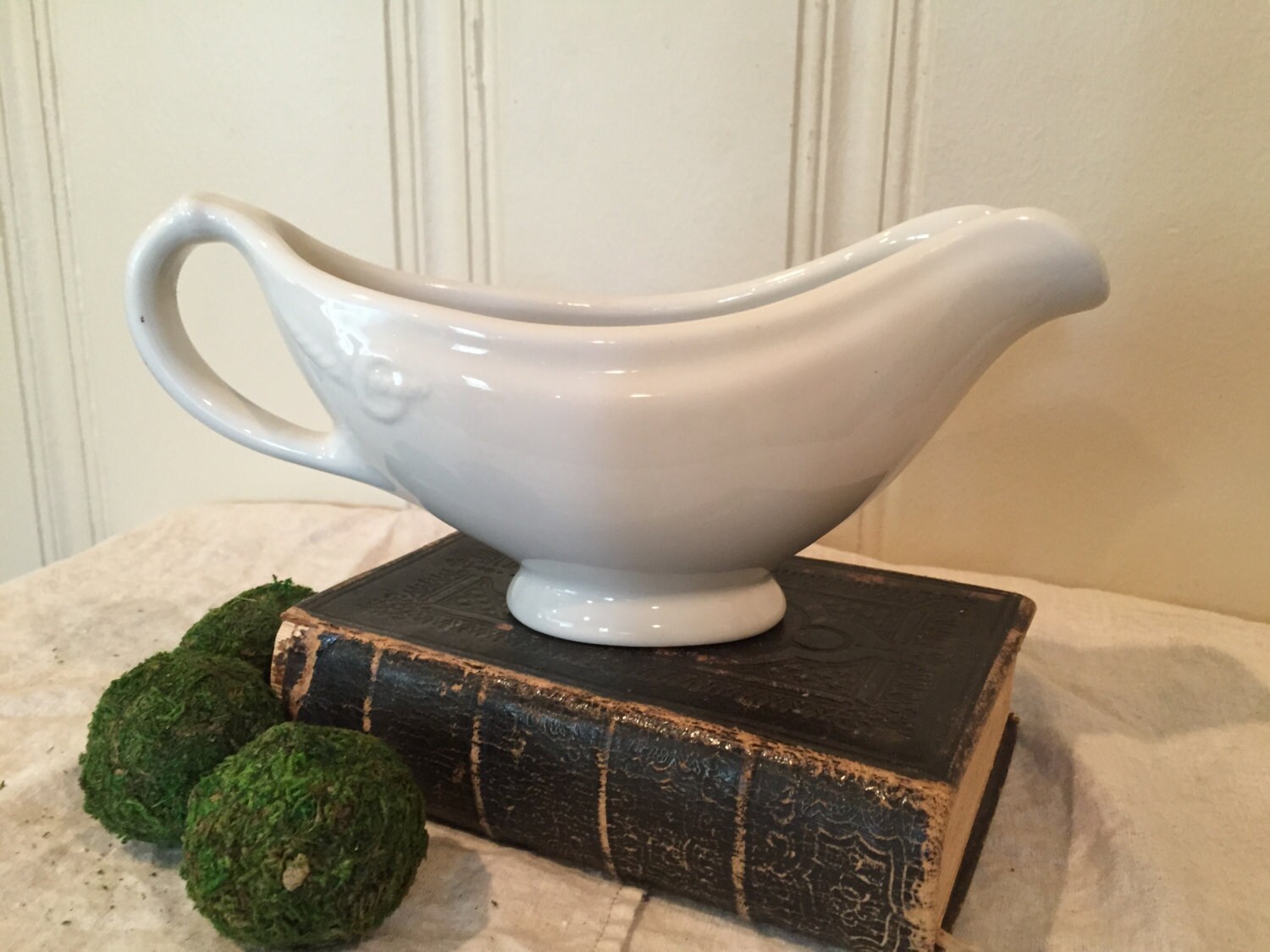 Vintage Hall White Ironstone Gravy Boat~ Hall Pottery~ Wheat Motif ...