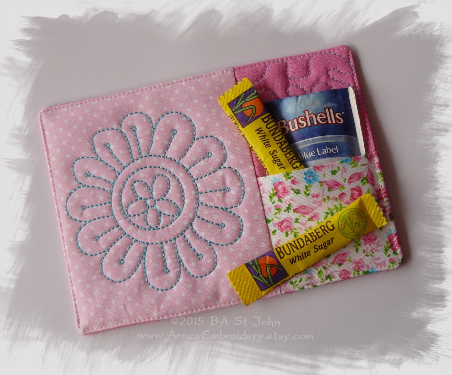 Mug Rug With Pocket & Flower In The Hoop Machine Embroidery