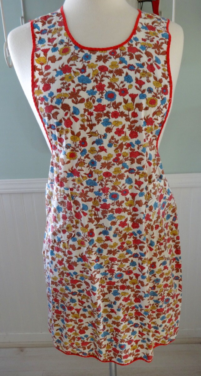 Vintage Floral Print Bib Apron – Haute Juice
