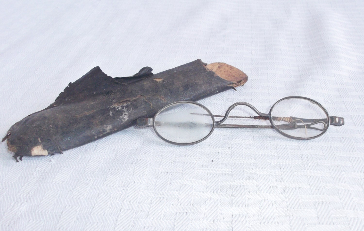 Antique Civil War Era Victorian Eyeglasses With Original Case