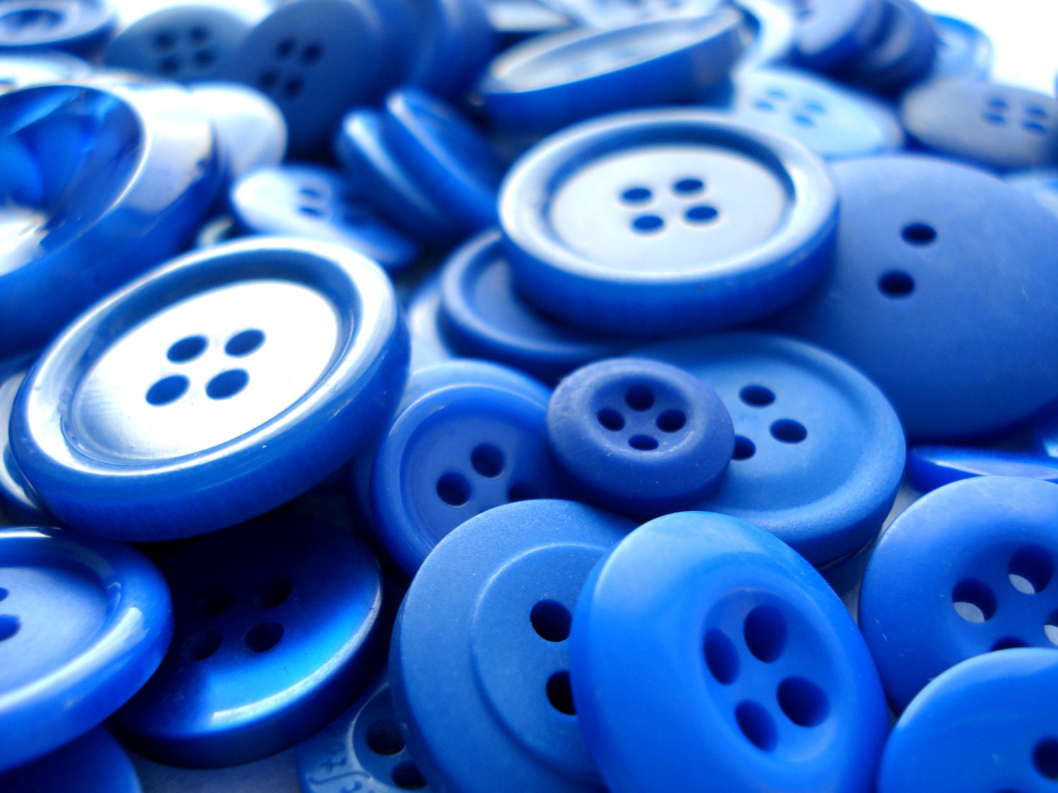50 Mixed Royal Blue Buttons Pack of Blue Buttons AM20