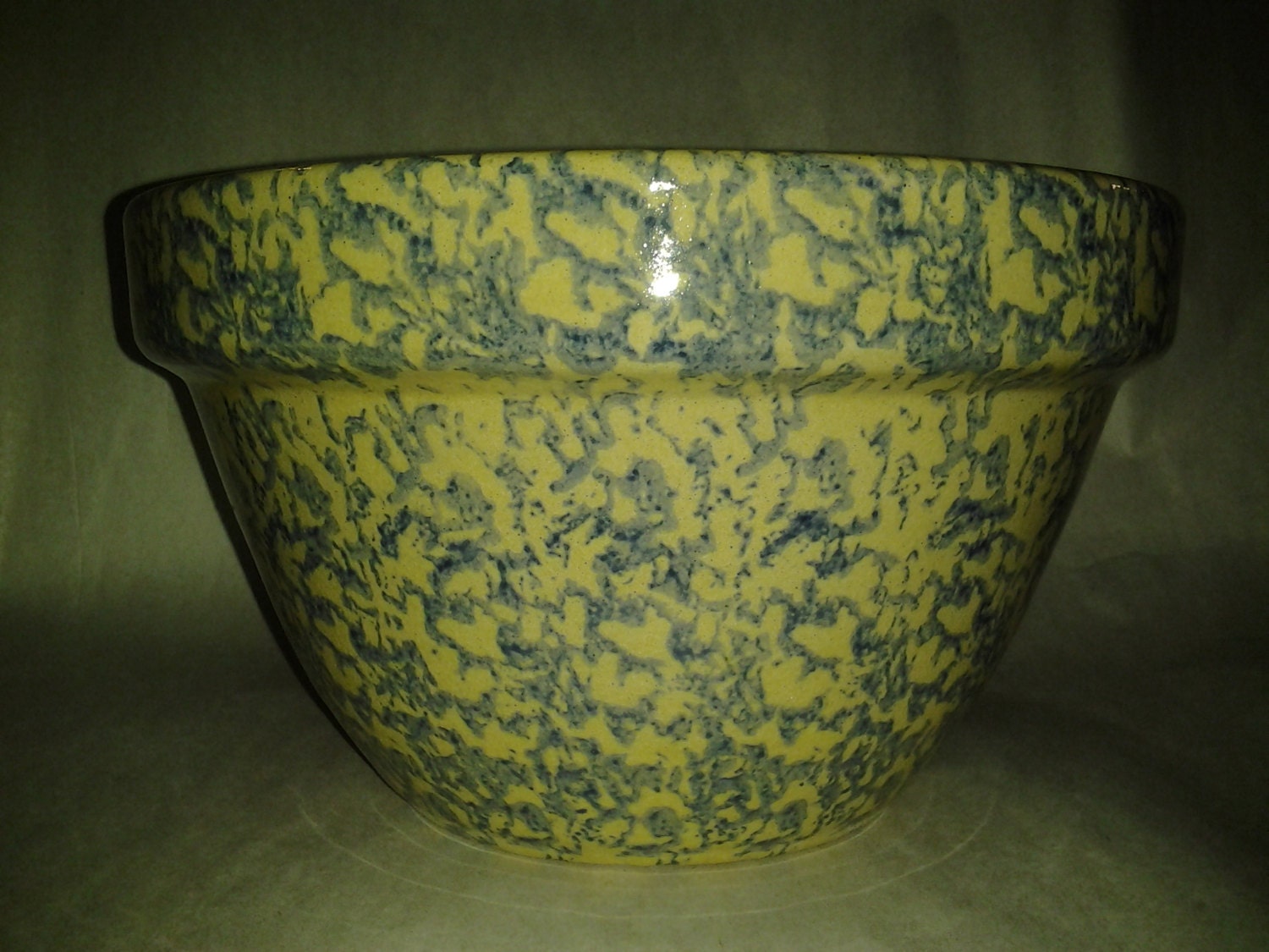 Yelloware sponge ware spatterware bowl Robinson Ransbottom Rosivlle ...