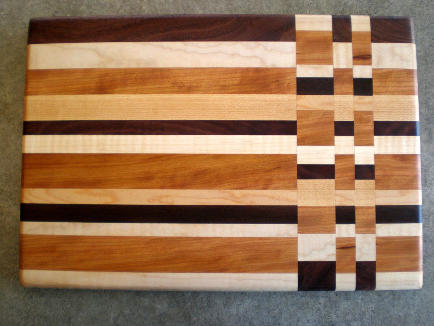 Wooden Cutting board Solid wood cutting board tri color wood