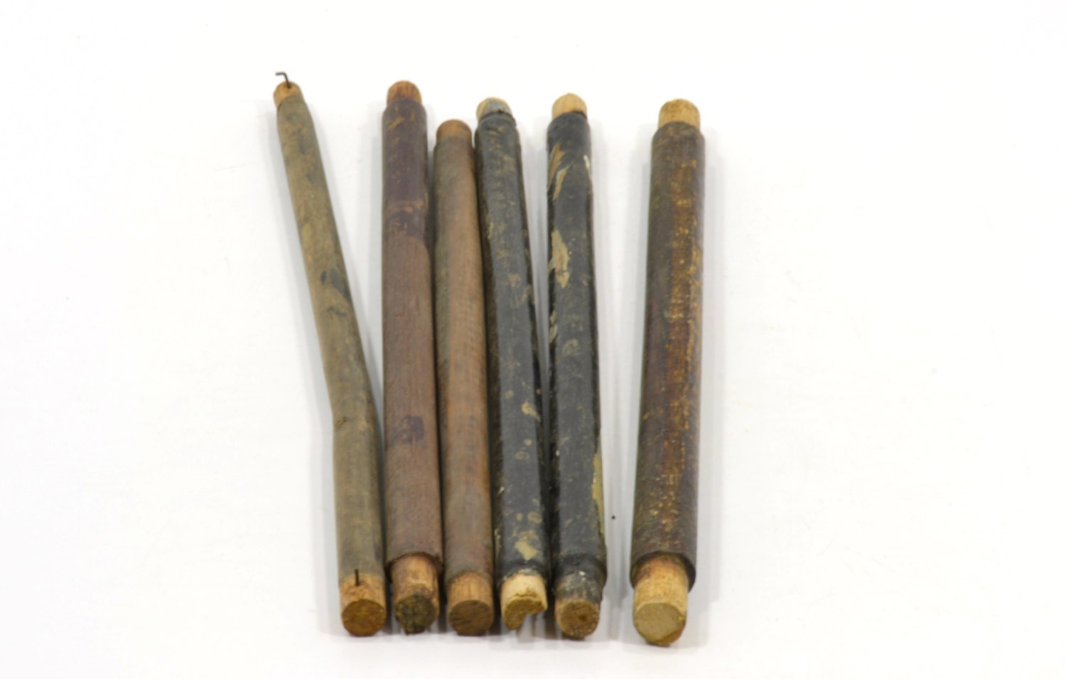 6 Vintage Rustic Wood Spindles – Chair Spindles – Chair Parts ...