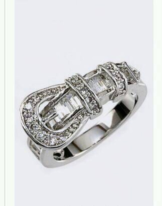 Items similar to Belt ring on Etsy