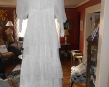 Popular items for chapel length train on Etsy