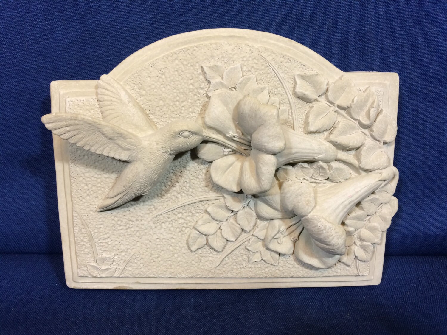 Vintage Carruth 3D Hummingbird Plaque Wall Hanging Cast