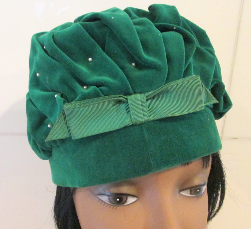 Vintage Green Velvet Hat – Haute Juice