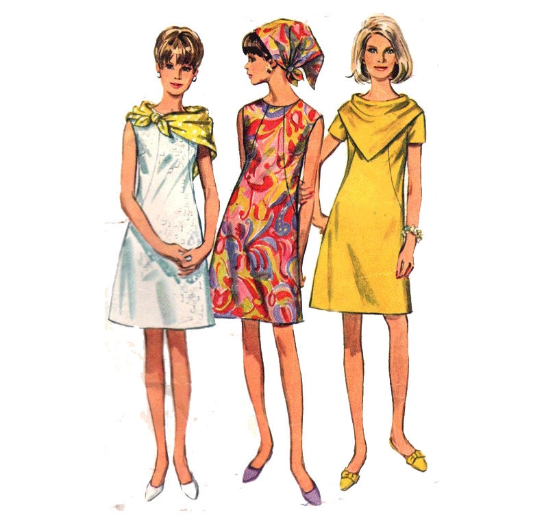 Vintage 60s Sewing Pattern MOD Slim DRESS with Front Seam