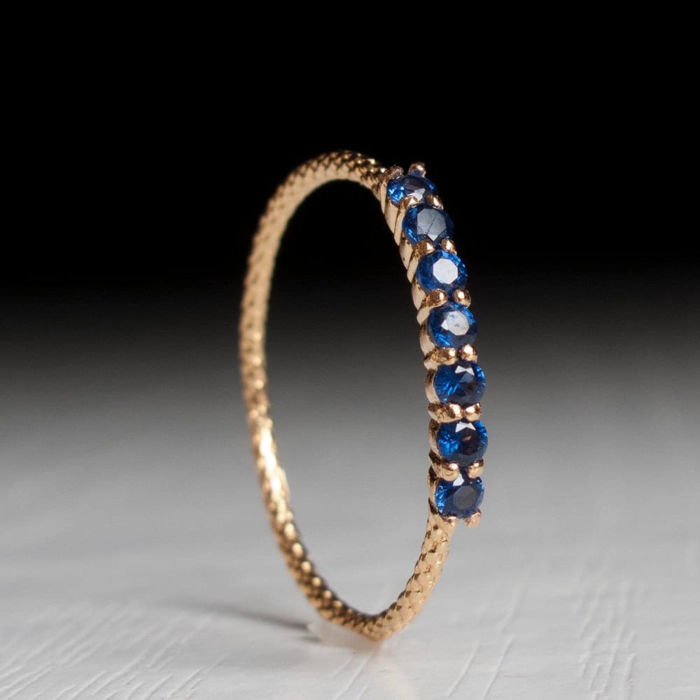 Half eternity ring Sapphire ring Blue stone Gold ring
