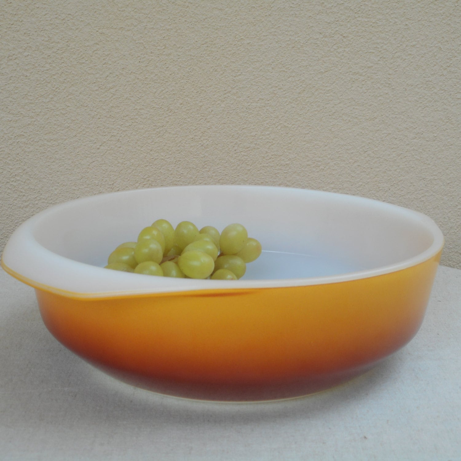 Pyrex Ovenware Large Round Casserole Baking Dish – Haute Juice