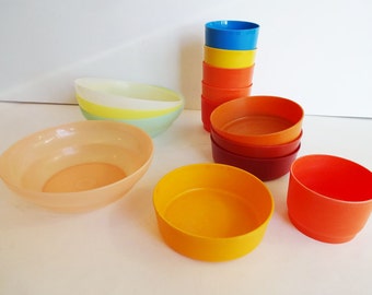 Popular items for tupperware bowls on Etsy