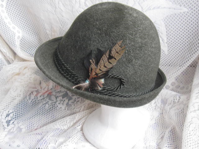 Rein haar Hat Vintage Green Wool Felt Yodeling Hat with