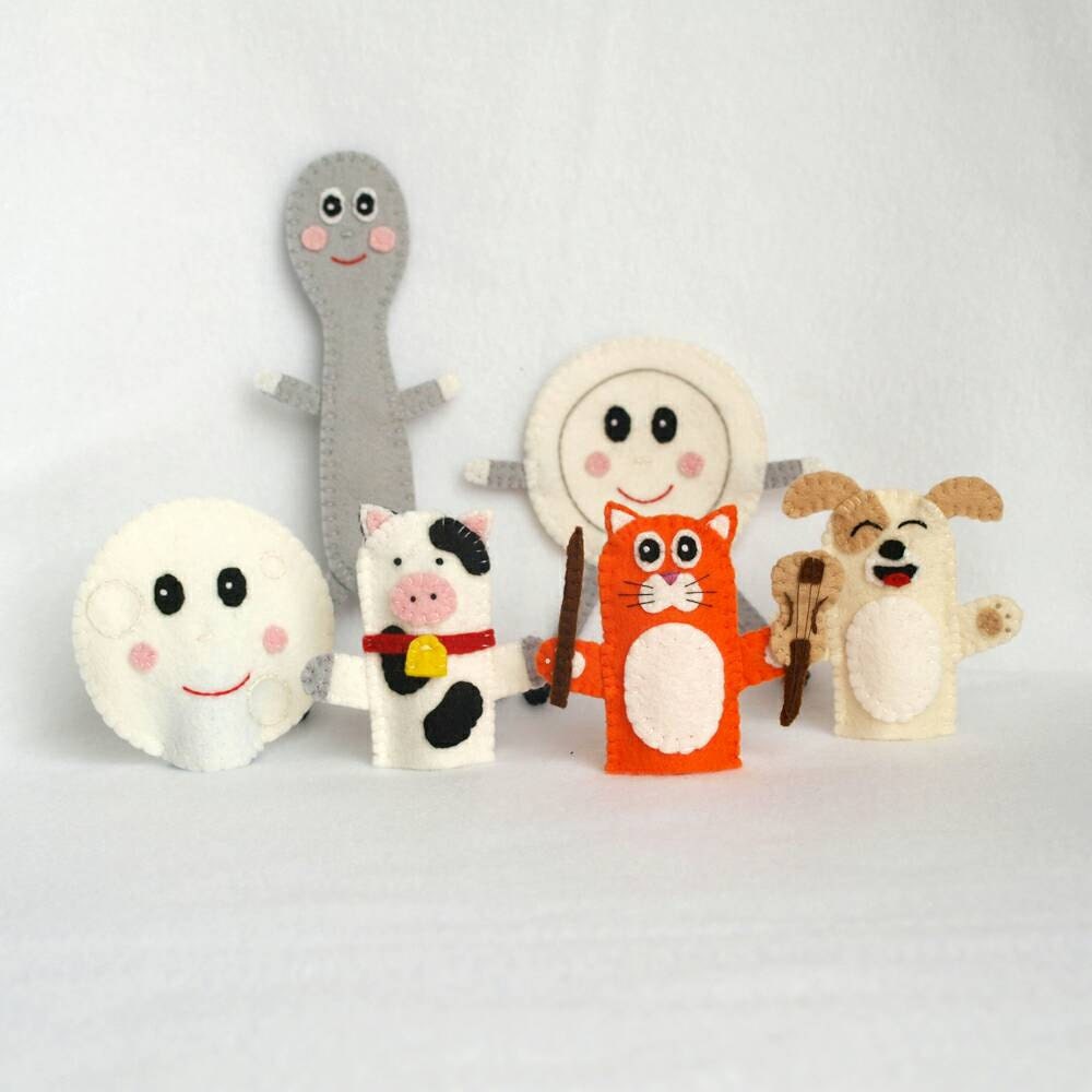 Hey Diddle Diddle felt finger puppet nursery rhyme felt
