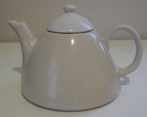 Popular items for cream teapot on Etsy