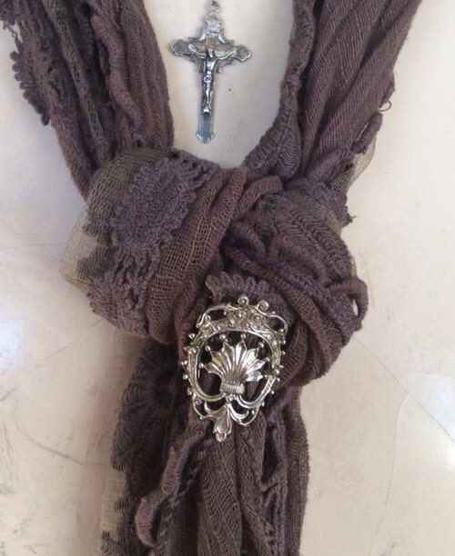 Vintage ART Scarf Brooch – Haute Juice