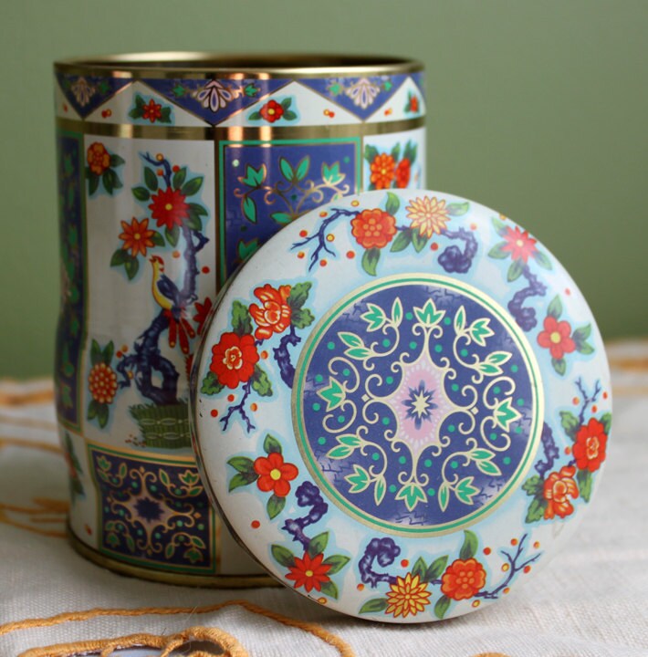 Tin Candy Can with Lid. Richly Decorated Tin Box with Cover. – Haute Juice