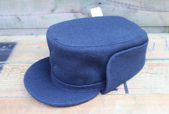 Vintage 1960s Swedish air force blue wool lined winter hat cap