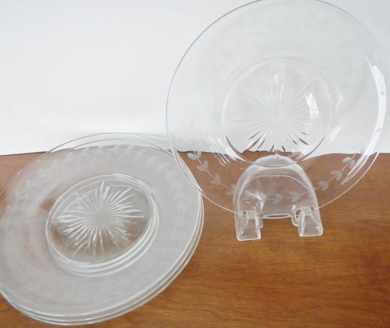 Vintage Etched Glass Dessert Salad Plates – set of 4 – 1940s – mid ...