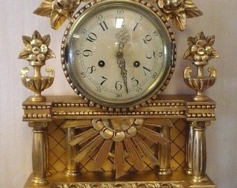 Swedish gustavian Style Gilt Wood 1918 Cartel Wall Clock