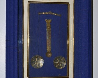 Vintage shadow box | Etsy